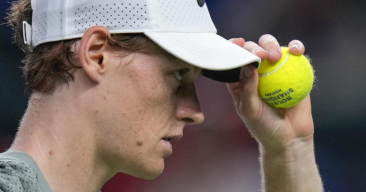 Wimbledon, Jannik Sinner domina Martinez e supera il record di Pietrangeli. Un match a senso ...